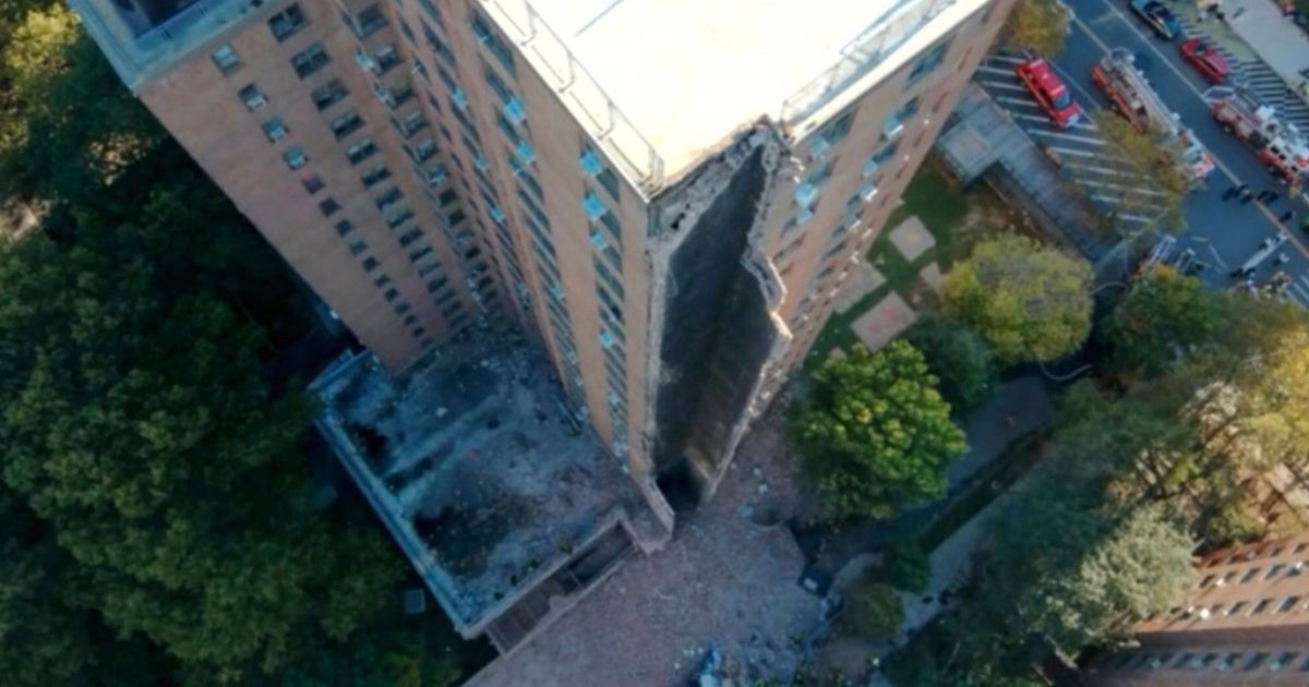 Major Explosion Causes Partial Collapse of 17-Story Building in New ...