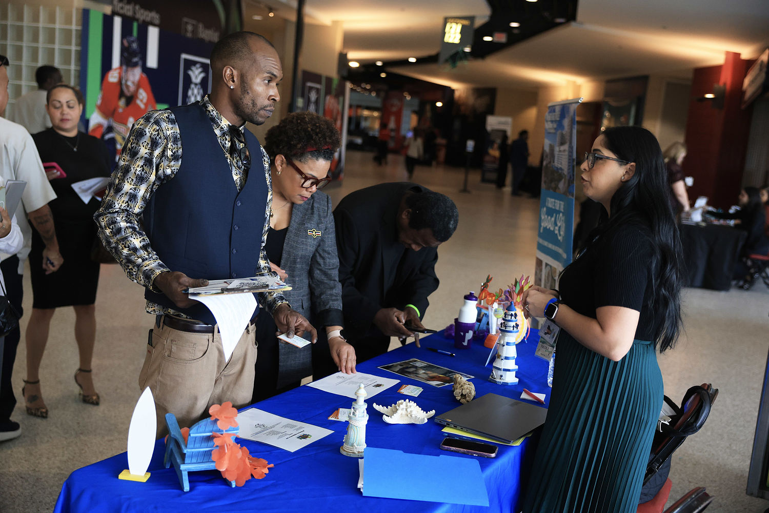 U.S. companies shed 32,000 jobs in September in latest sign of labor ...