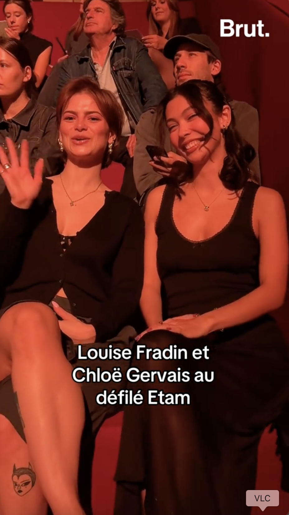 Chloë Gervais et Louise Fradin au défilé Etam à la Fashion Week
