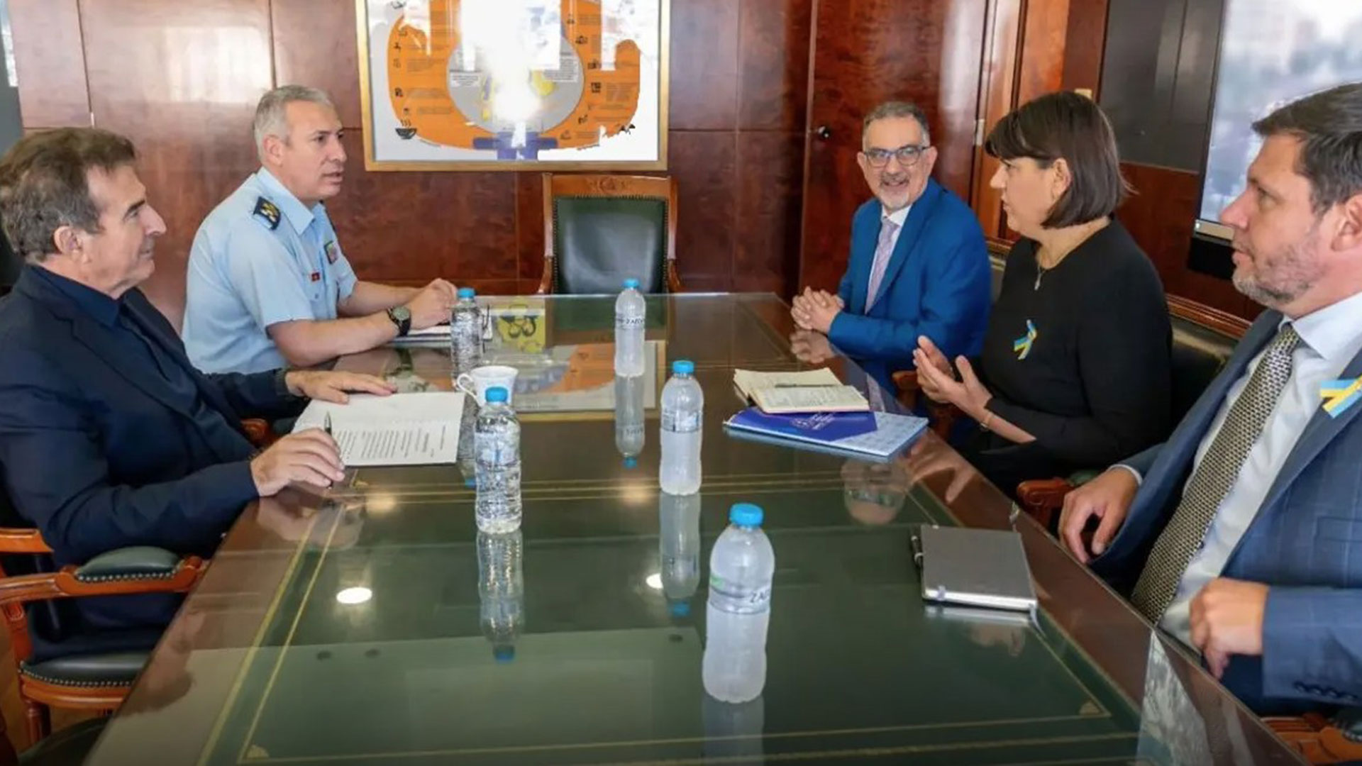 Συνάντηση Χρυσοχοΐδη – Κοβέσι: Ενίσχυση της συνεργασίας ΕΛ.ΑΣ. και ...