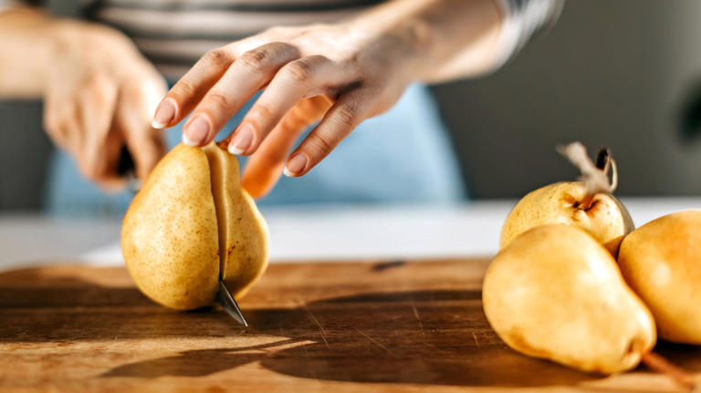 How To Store Cut Pears So They Stay Fresh