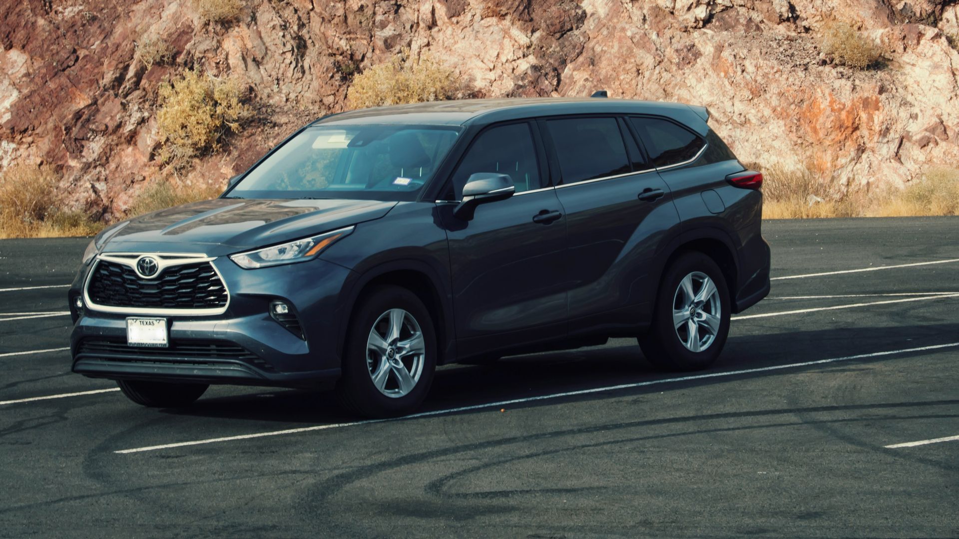 10 Best Cars for Growing Families & 10 of the Worst