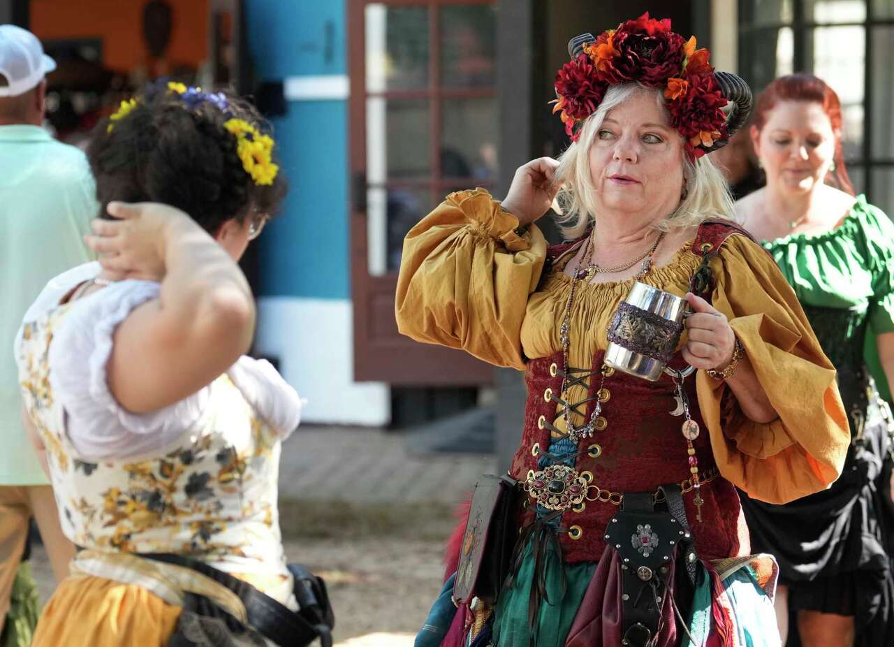 Texas Renaissance Festival returns after sale, passing of 'King George'