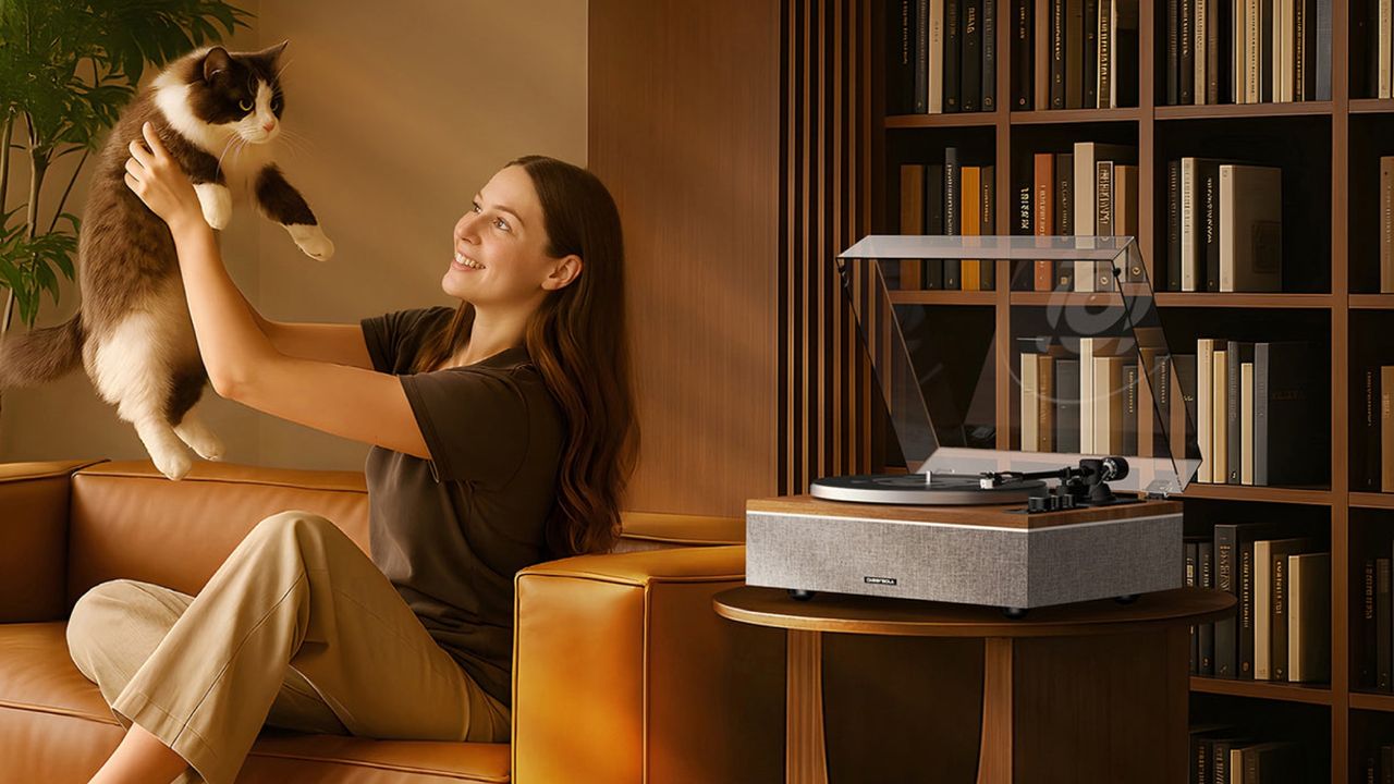 With retro looks and four speakers, this turntable is the epitome of ...