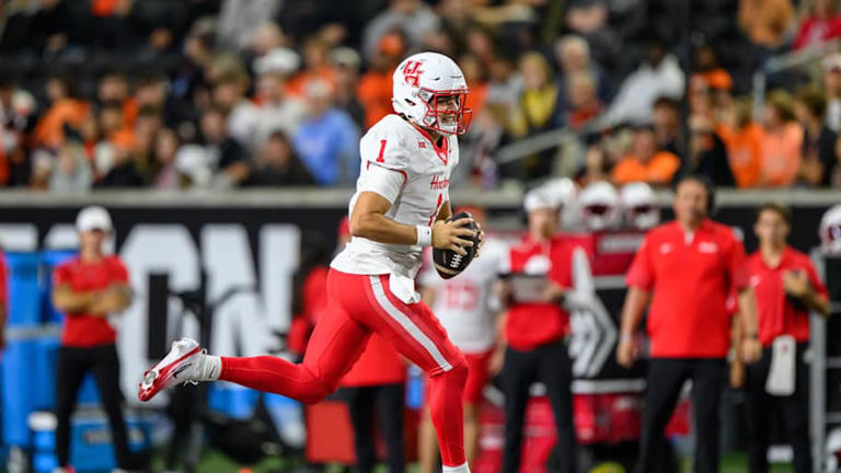 Houston QB Conner Weigman Nominated to Prestigious Award List