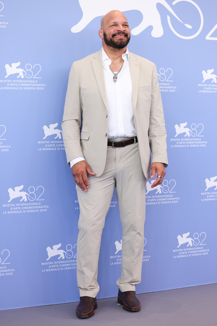 Who's Mark Kerr, the real-life fighter played by Dwayne Johnson?