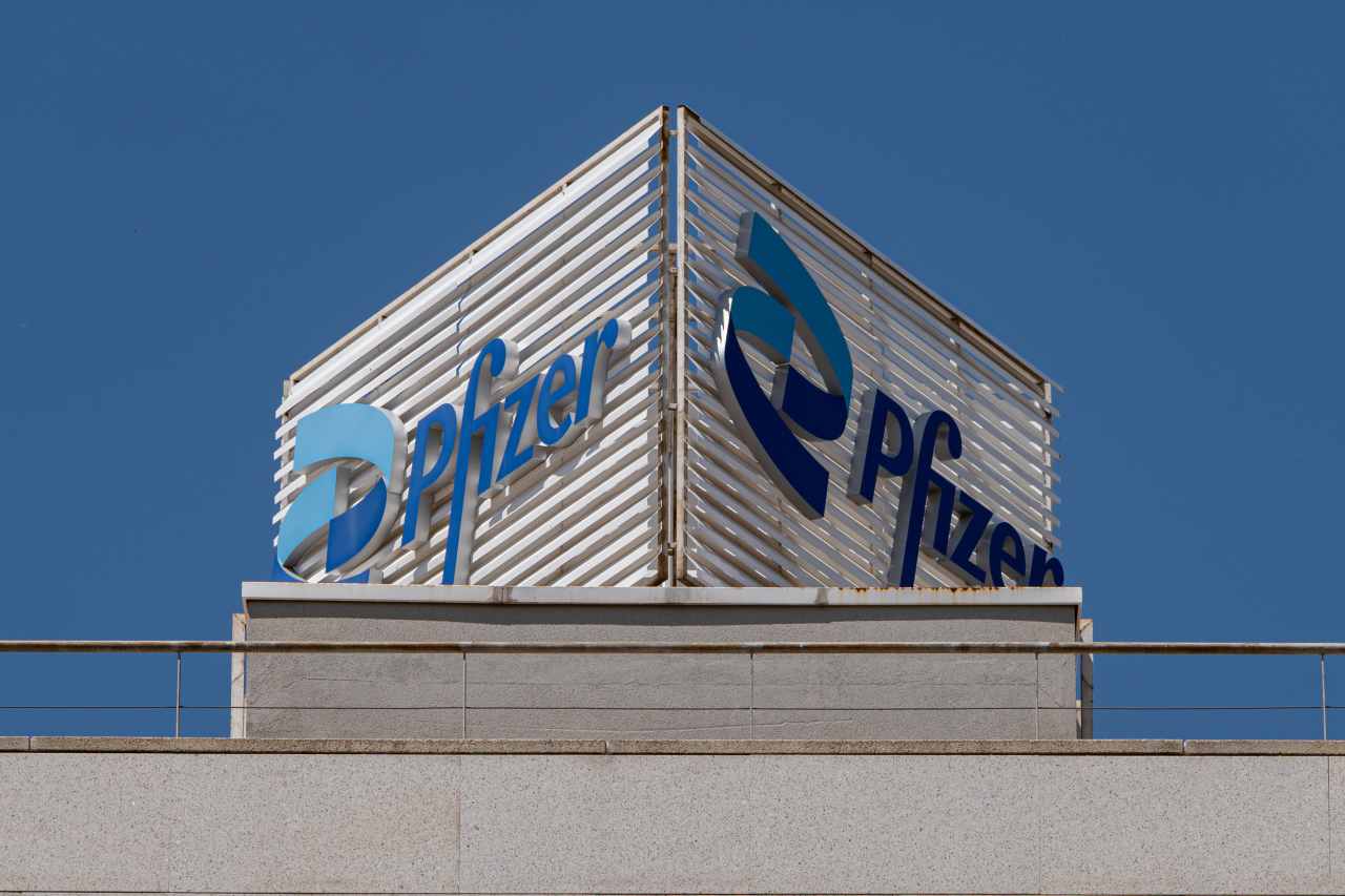 Headlines Boost Pharma Stocks. Charts of Pfizer, Johnson & Johnson ...