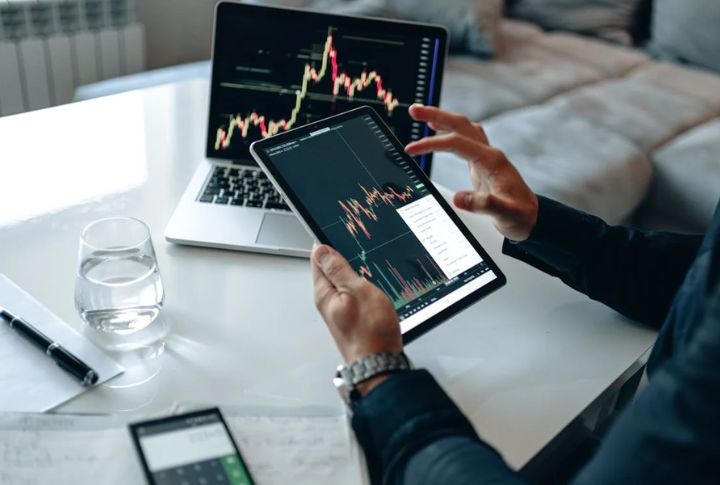 How The Rich Manage Money Without Stress