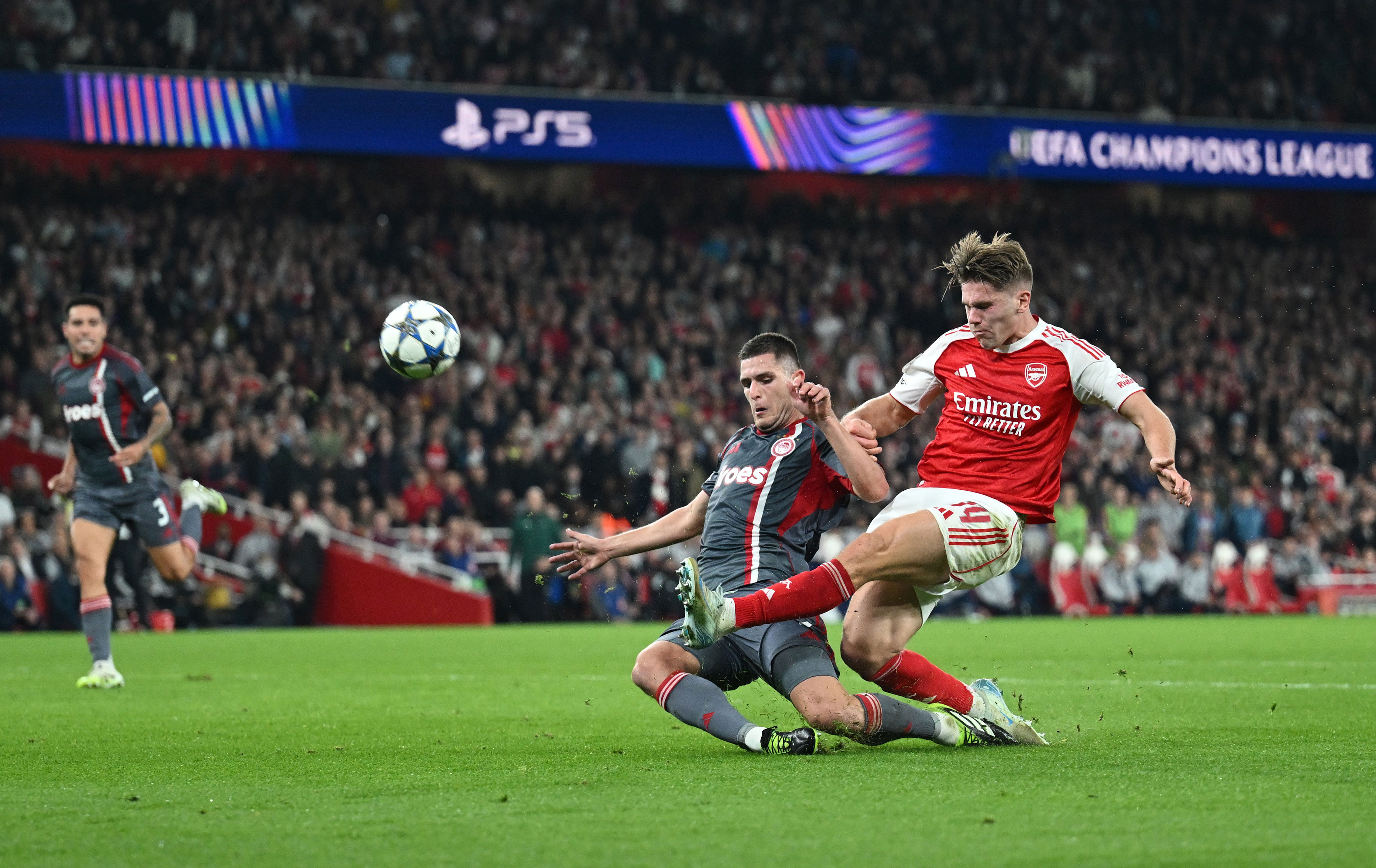 Arsenal v Olympiacos live: Saka scores late goal to secure Champions ...