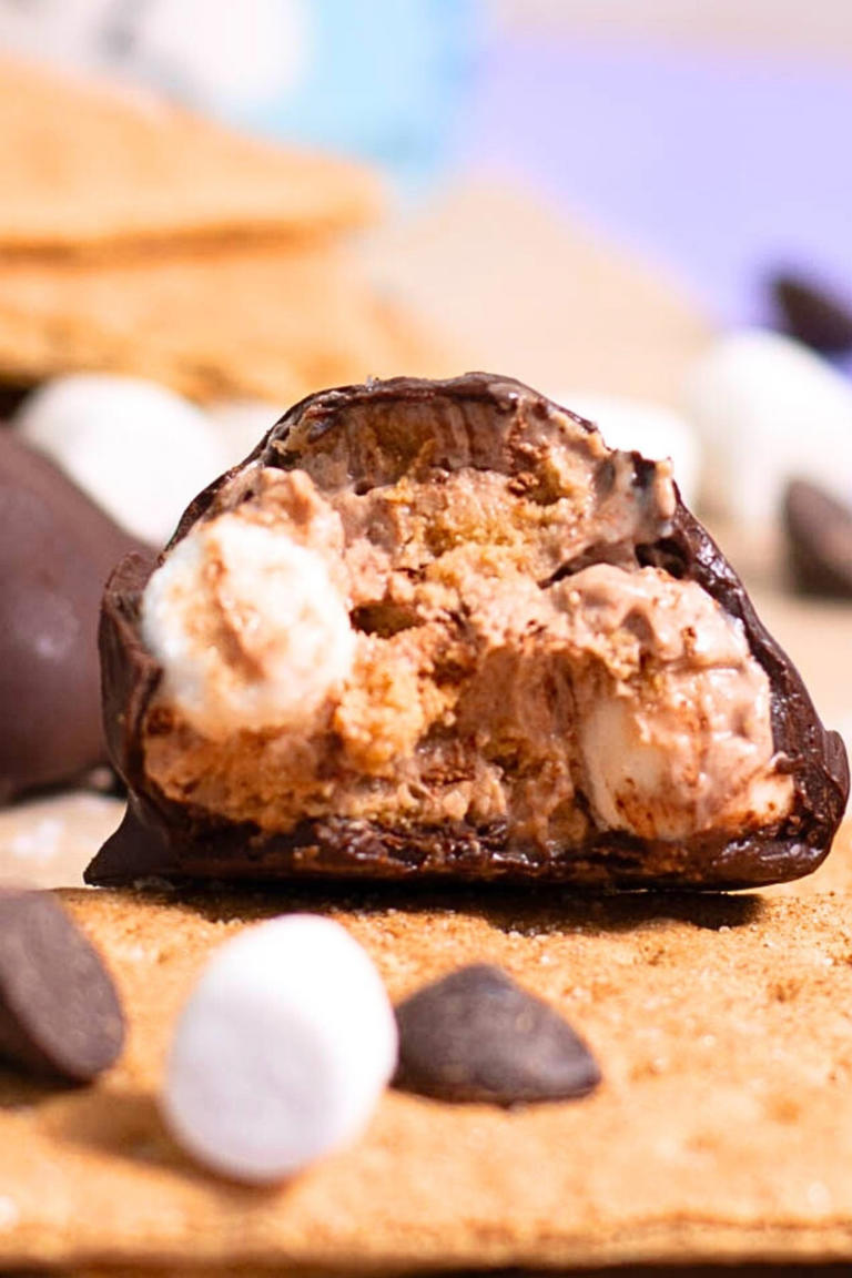 frozen yogurt smore's clusters