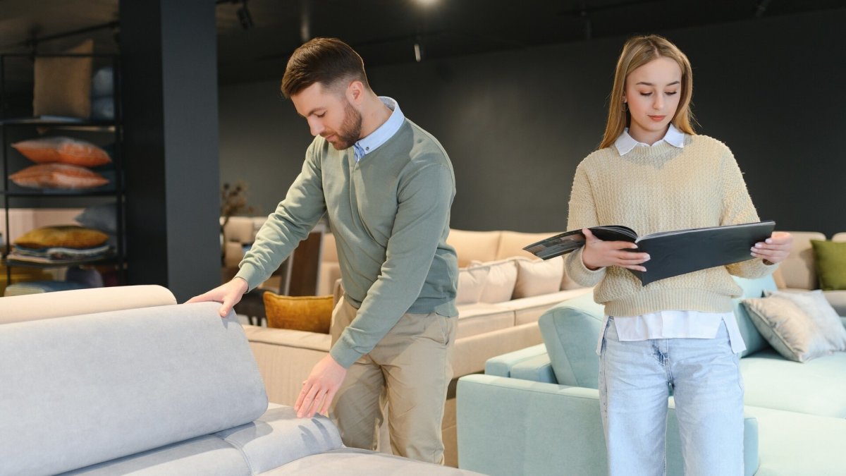 54-year-old furniture chain Unclaimed Freight closing forever amid ...