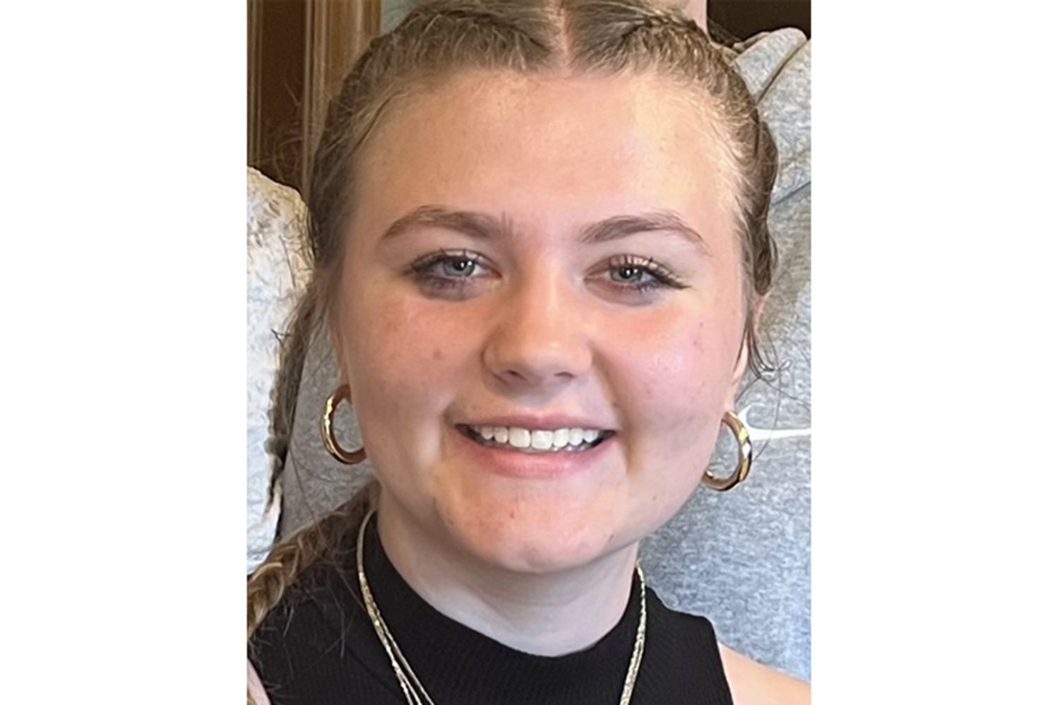 2 Teens Disappear Without 'Prescribed Medications.' Boy Was Found Safe, but Girl Remains Missing ...