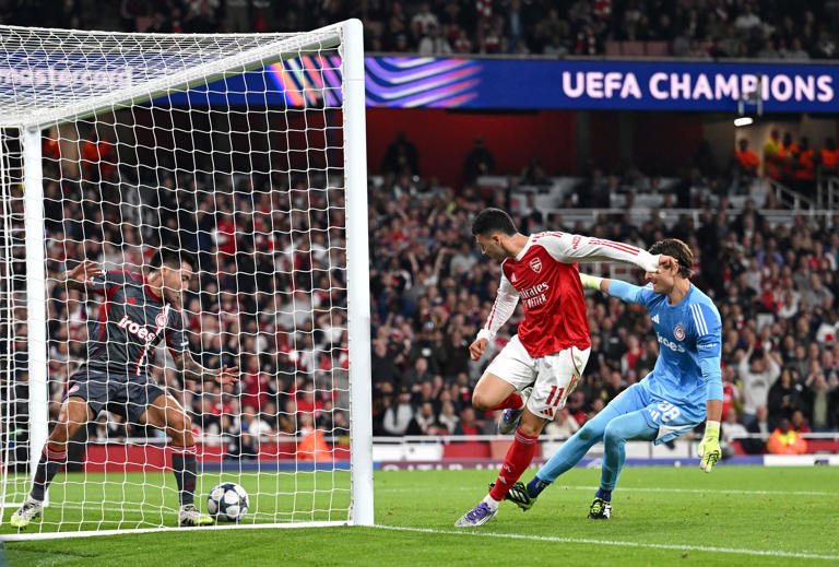 Arsenal v Olympiacos live: Saka scores late goal to secure Champions ...