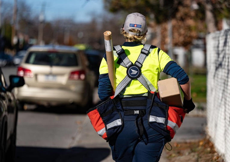 Canada Post’s future needs input from MPs, NDP and Bloc Quebecois urge