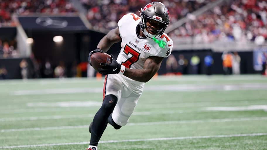 Lamar Jackson, Bucky Irving Among Major NFL Players on Week 5 Injury Report
