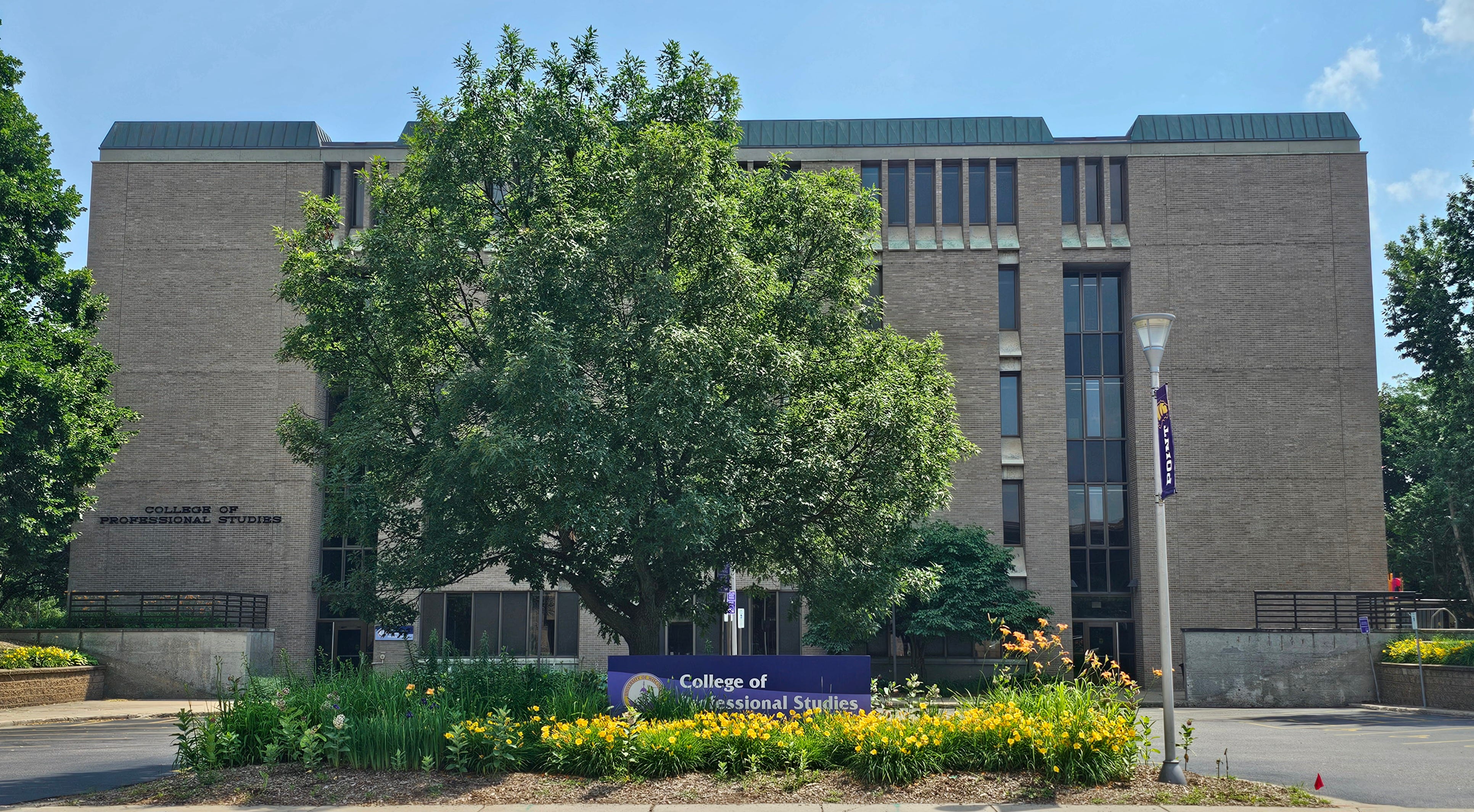 Sentry donates $250K to UWSP to name new women's leadership center for ...