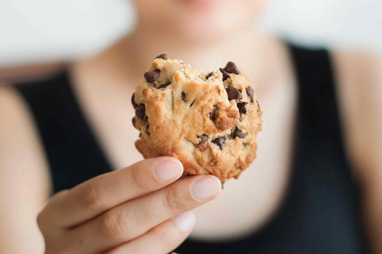 Scientists Tested the '5-Second Rule' for Dropped Food—Here’s What They ...