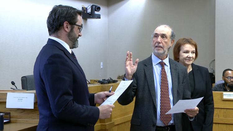 'Expect things to calm down': Tony Cuda sworn in as Cleveland Heights ...