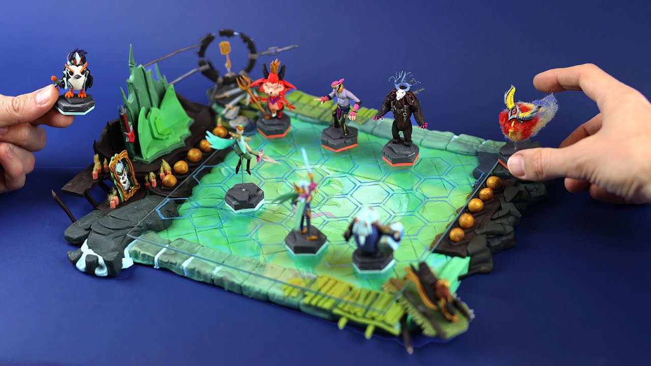 Building an entire board game with clay – Teamfight Tactics
