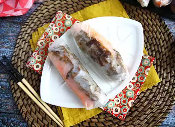 Spring rolls with marinated beef