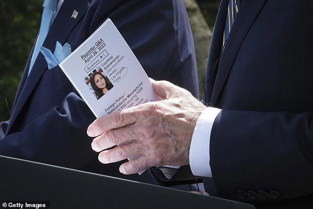 Ailing Joe Biden, 82, required flash cards to recognize HILLARY CLINTON ...