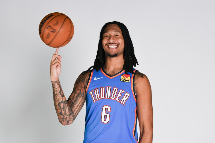Former Razorback Jaylin Williams makes NBA history with just his jersey ...