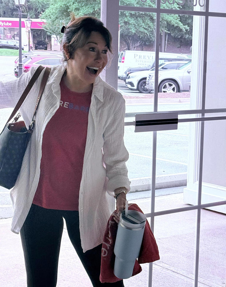 Grandmother Avoids Knee Surgery By Walking 4 Miles a Day and Doing This ...