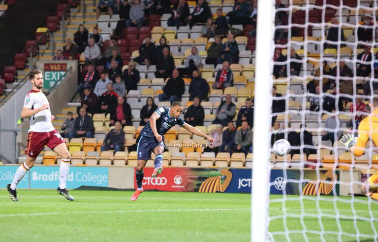 League One 2025–26 Promotion Race: Which Teams Are Favourites For The ...