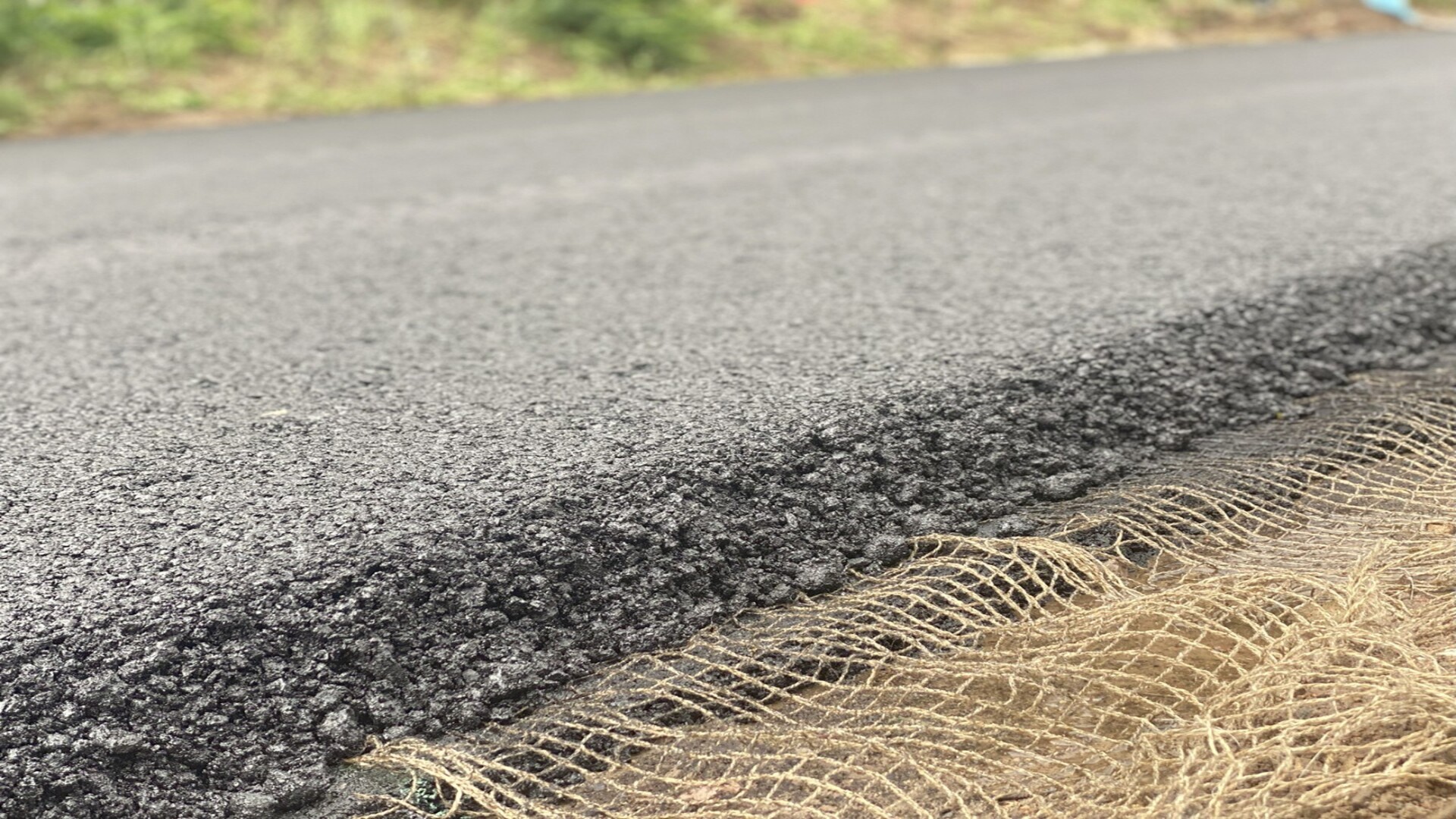 Flax-made smart sensor fabric lets asphalt roads self-report damage ...
