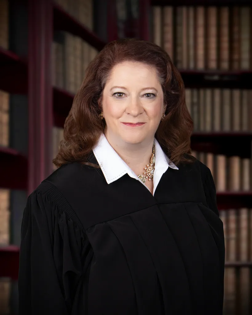 First conservative candidate enters Wisconsin Supreme Court race after ...