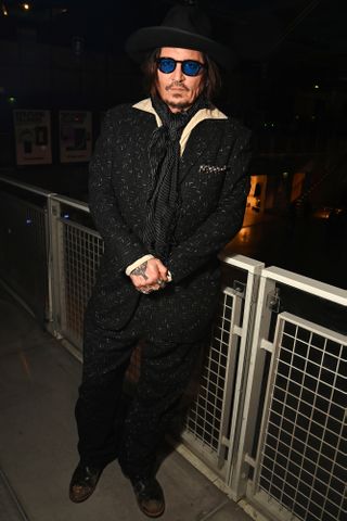 Johnny Depp Goes Casual in Jeans at Dior Show for First Paris Fashion ...