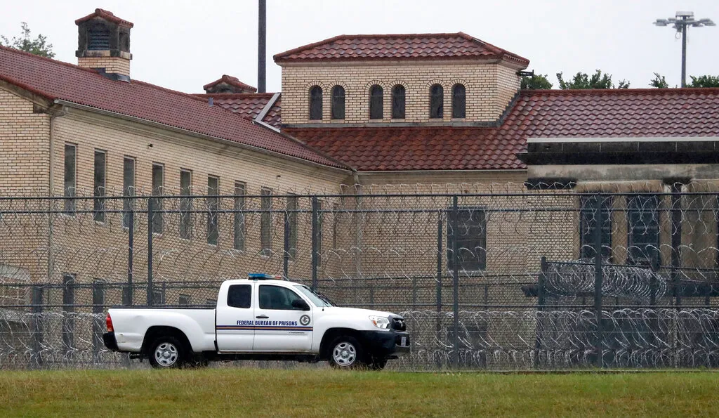 Judge blocks transfer of transgender inmates back to men’s prisons ...