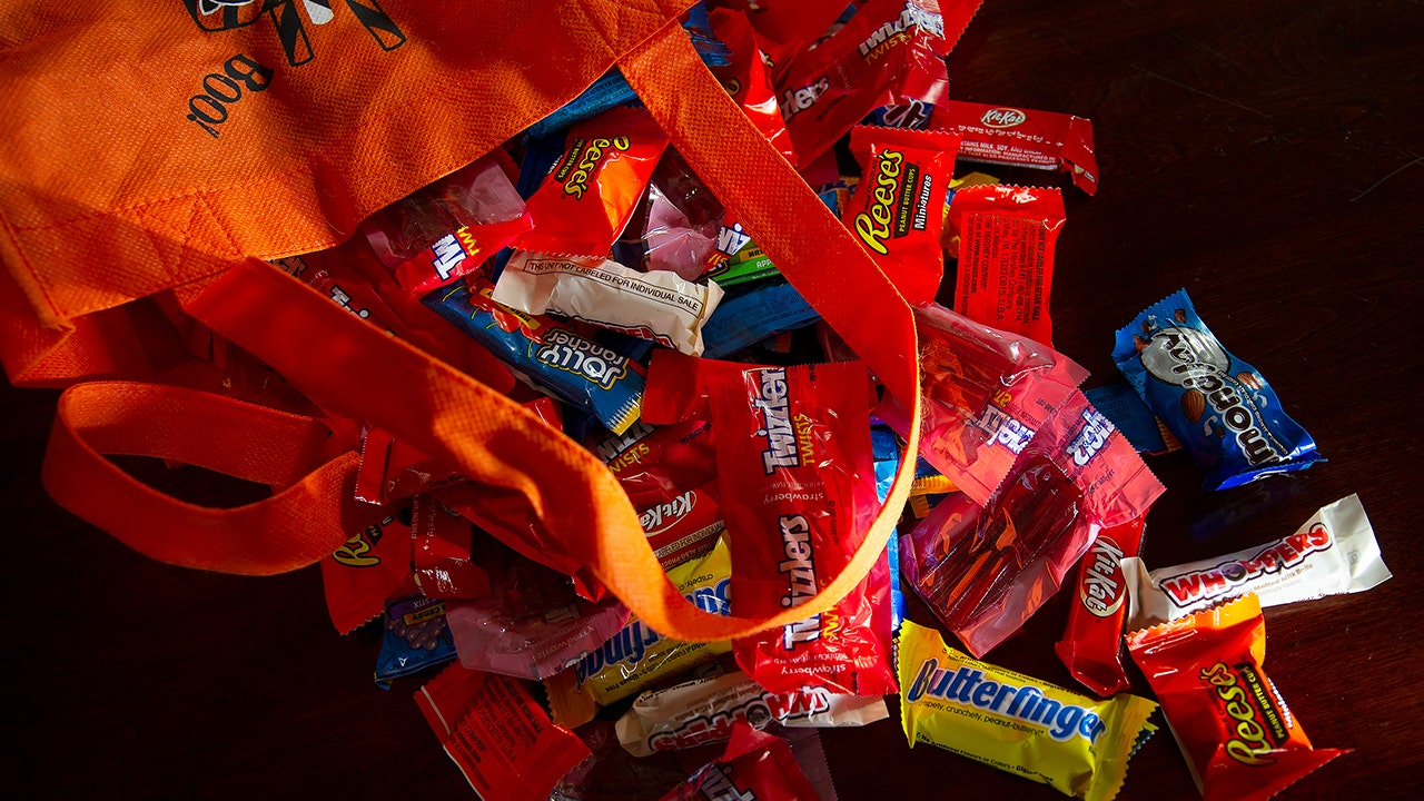 Here's the most popular Halloween candy in California