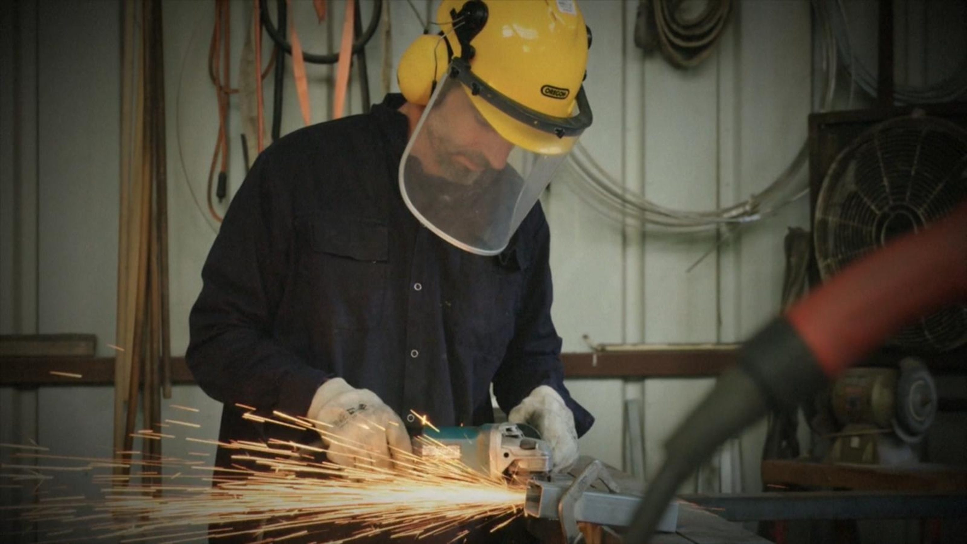 Blue collar worker shortage 'a crisis': Auto CEO