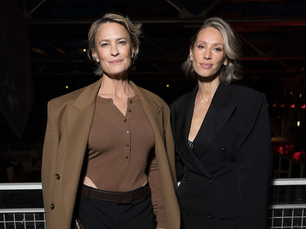 'Princess Bride' Star Robin Wright, 59, and Daughter Dylan Penn, 34 ...