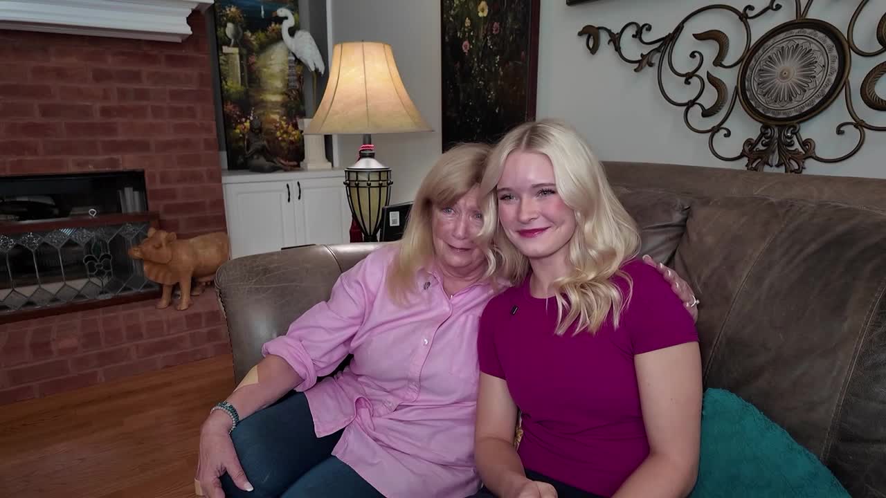 Teen hero uses makeup mirror to save neighbor from dog attack