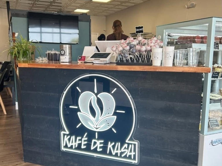 Started In Joliet: Kafe De Kasa Opens Another Location, This Time On ...