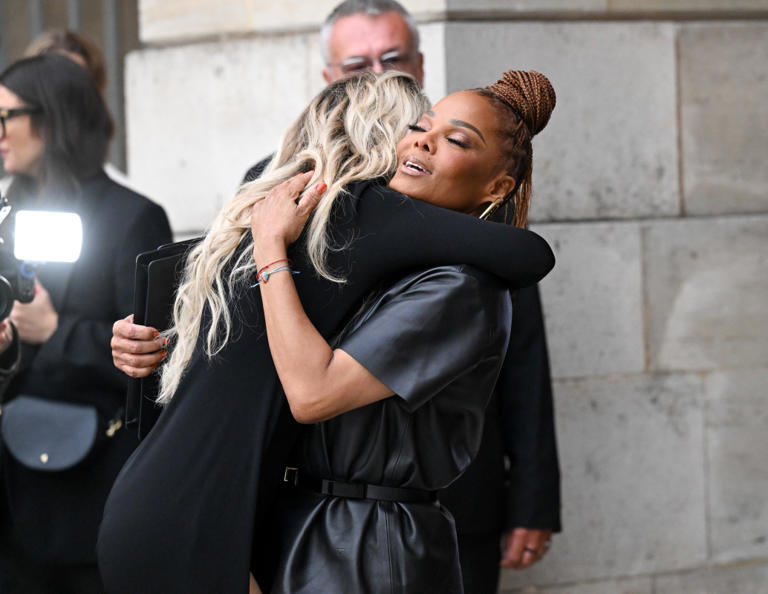 Paris Jackson and Aunt Janet Jackson Embrace During Rare Appearance ...