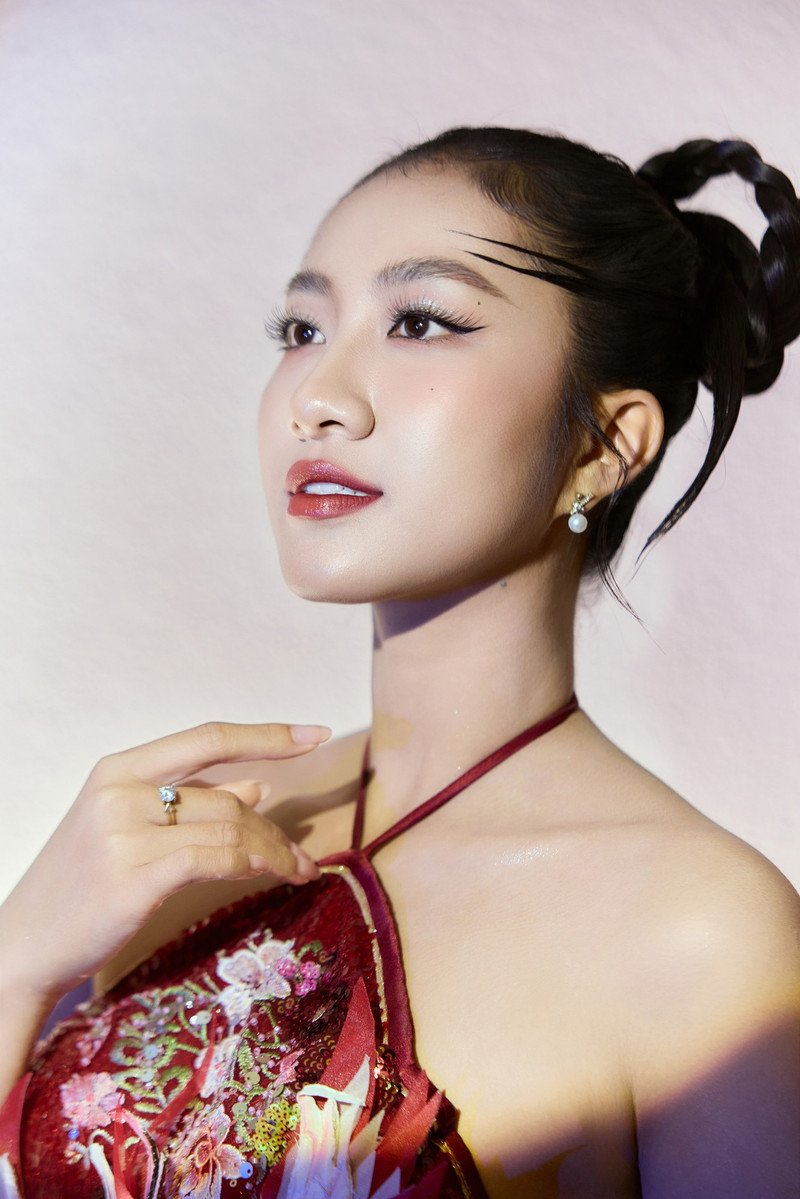 Khó nhận ra Hoa hậu Hà Trúc Linh