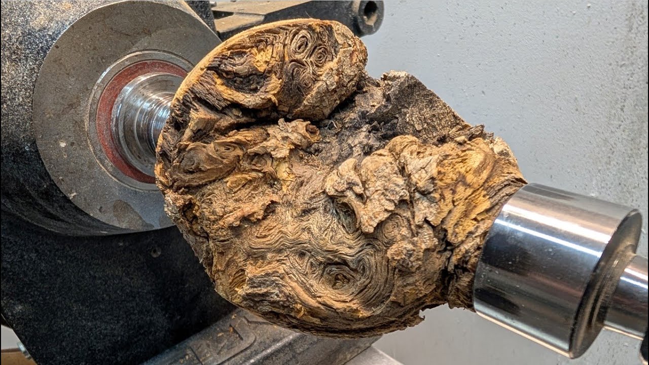 Hybrid wood & resin egg turning — stunning results!