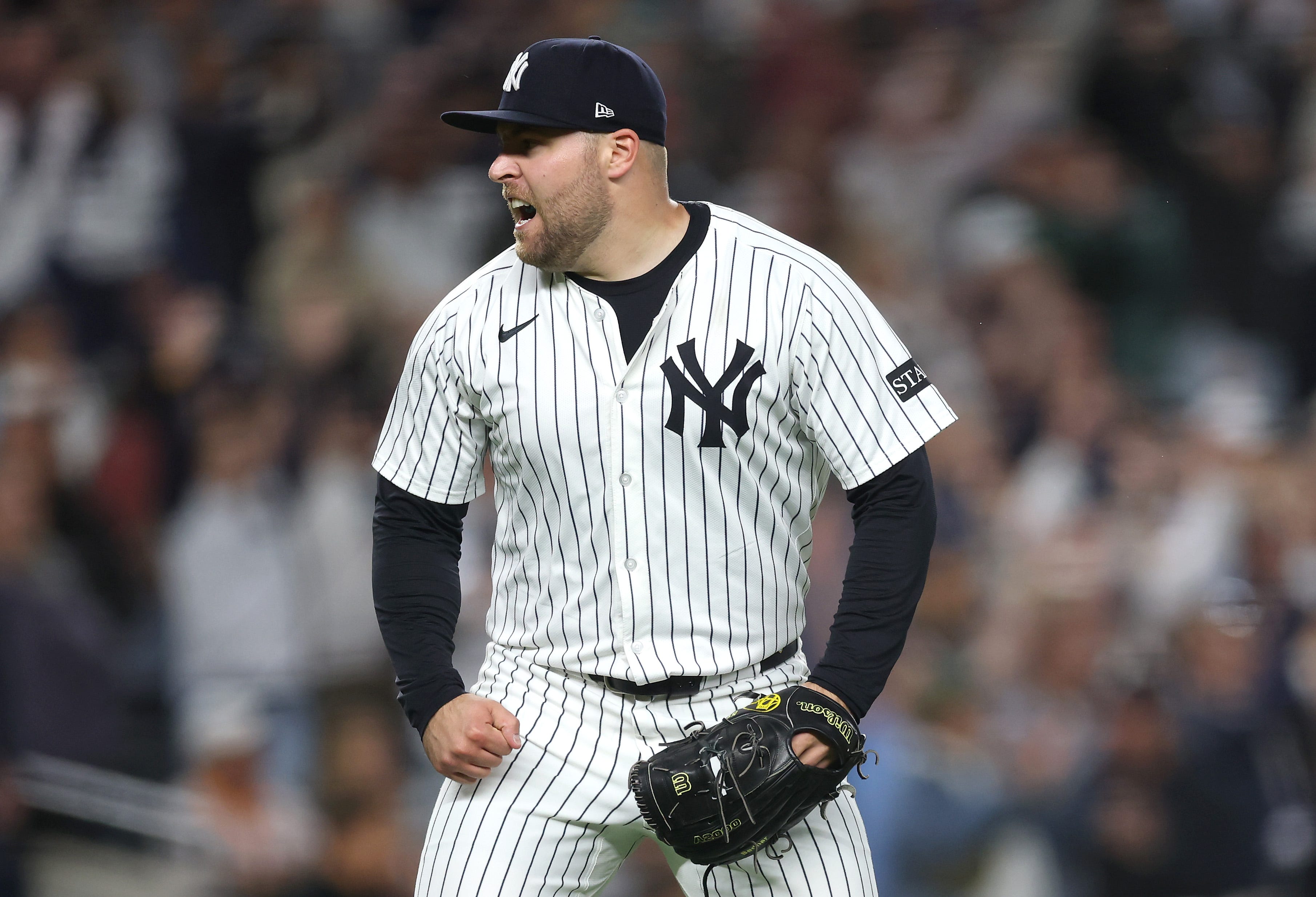 Austin Wells, bullpen come up clutch as Yankees force decisive game three
