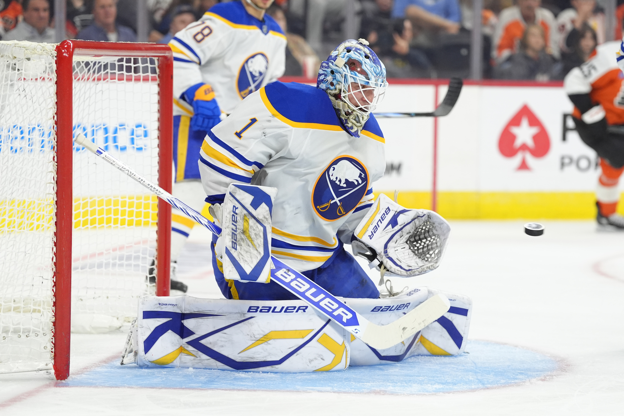 Sabres’ Ukko-Pekka Luukkonen leaves game with lower-body injury