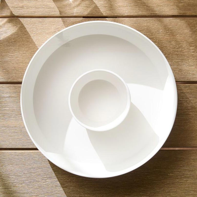 West Elm’s Incredibly Durable Chip & Dip Tray Will Be the Star of Your ...