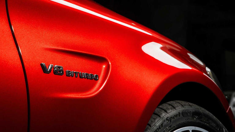 Mercedes-Benz Makes The Most Powerful Four-Cylinder Engine You Can Buy ...