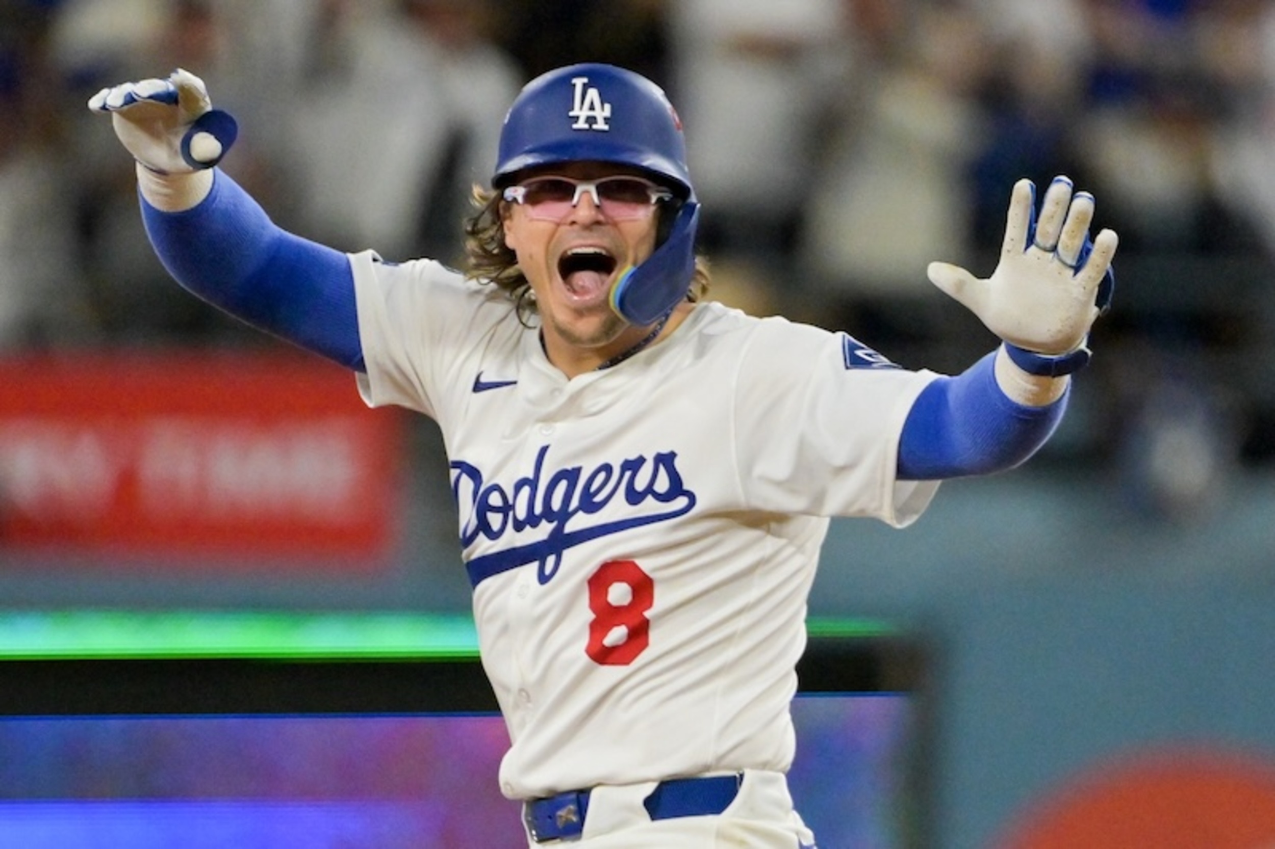 Wild Card Recap: Dodgers Sweep Reds To Advance To NLDS