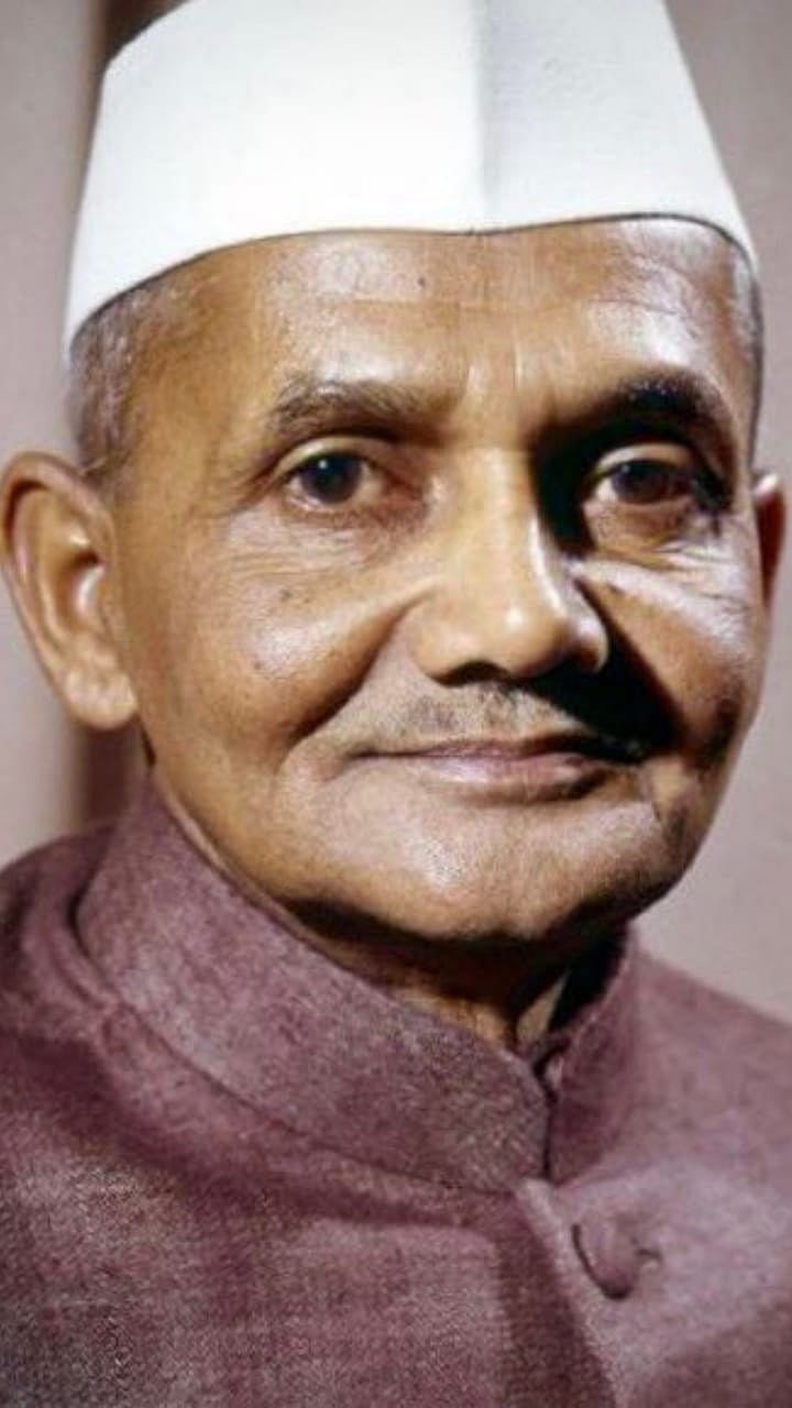 Birth Anniversary: Know Some Interesting Facts About Lal Bahadur Shastri