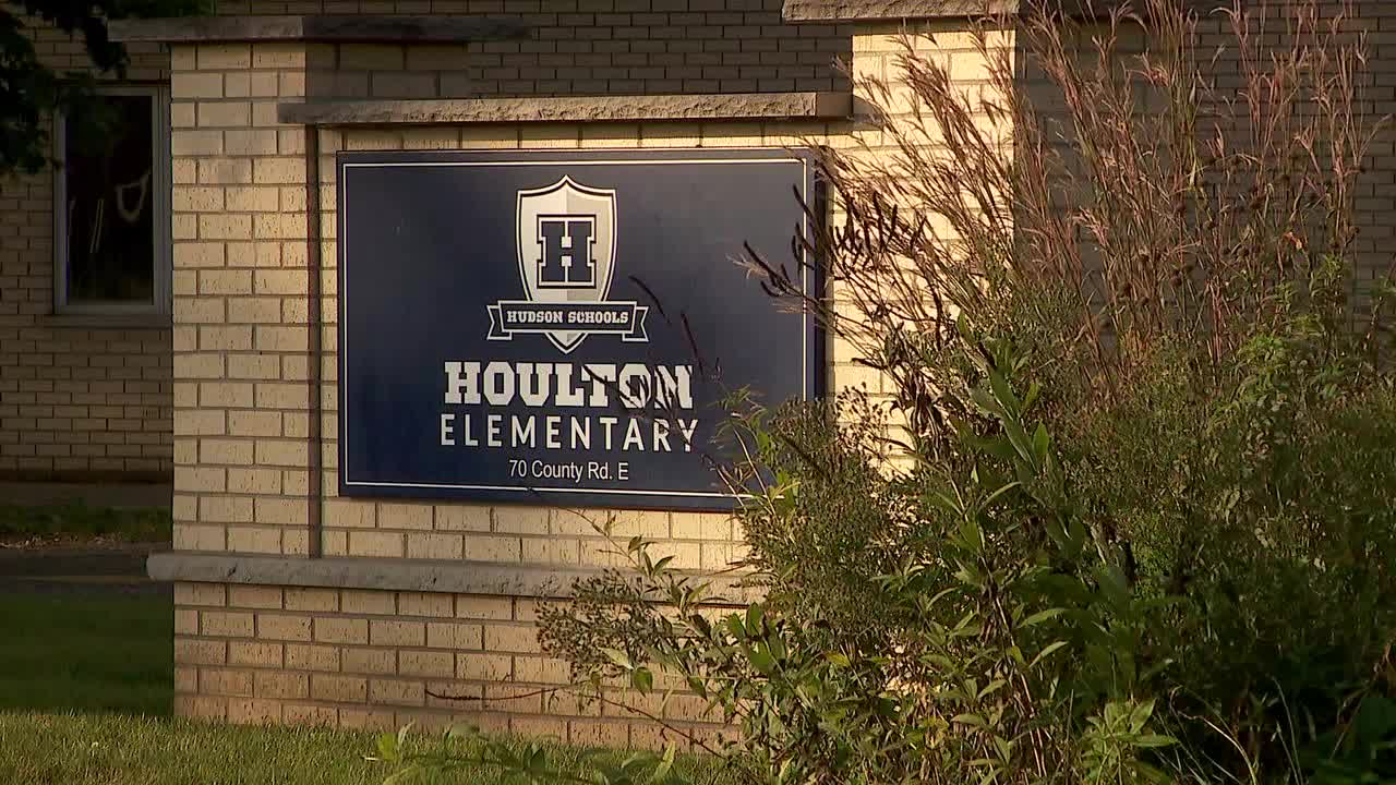 Hudson school board votes to close both Houlton and Willow River ...