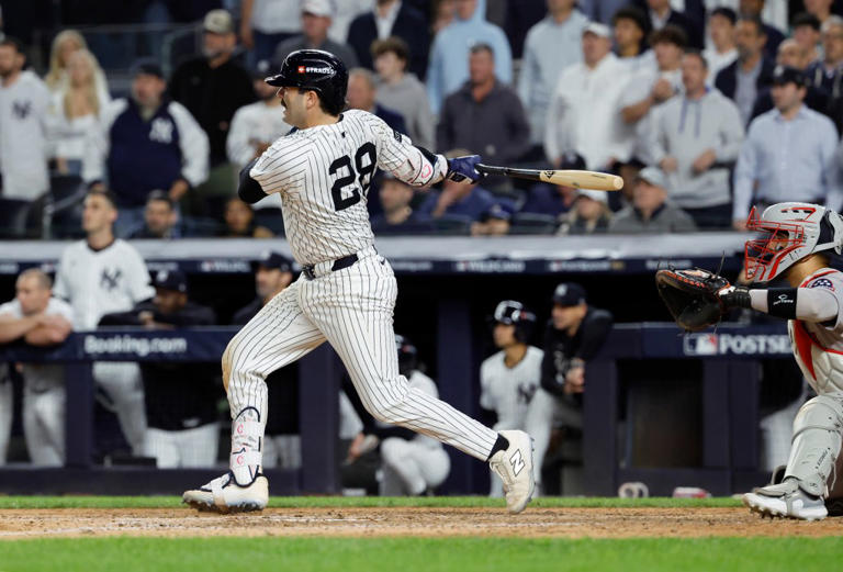 Austin Wells breaks playoff funk with a signature moment in Yankees ...