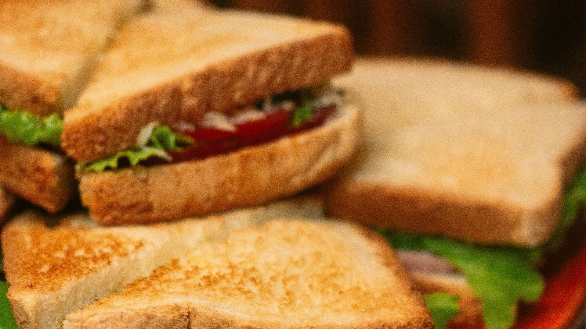 100 Years Of Airplane Food: 20 Airplane Meals Served Throughout History