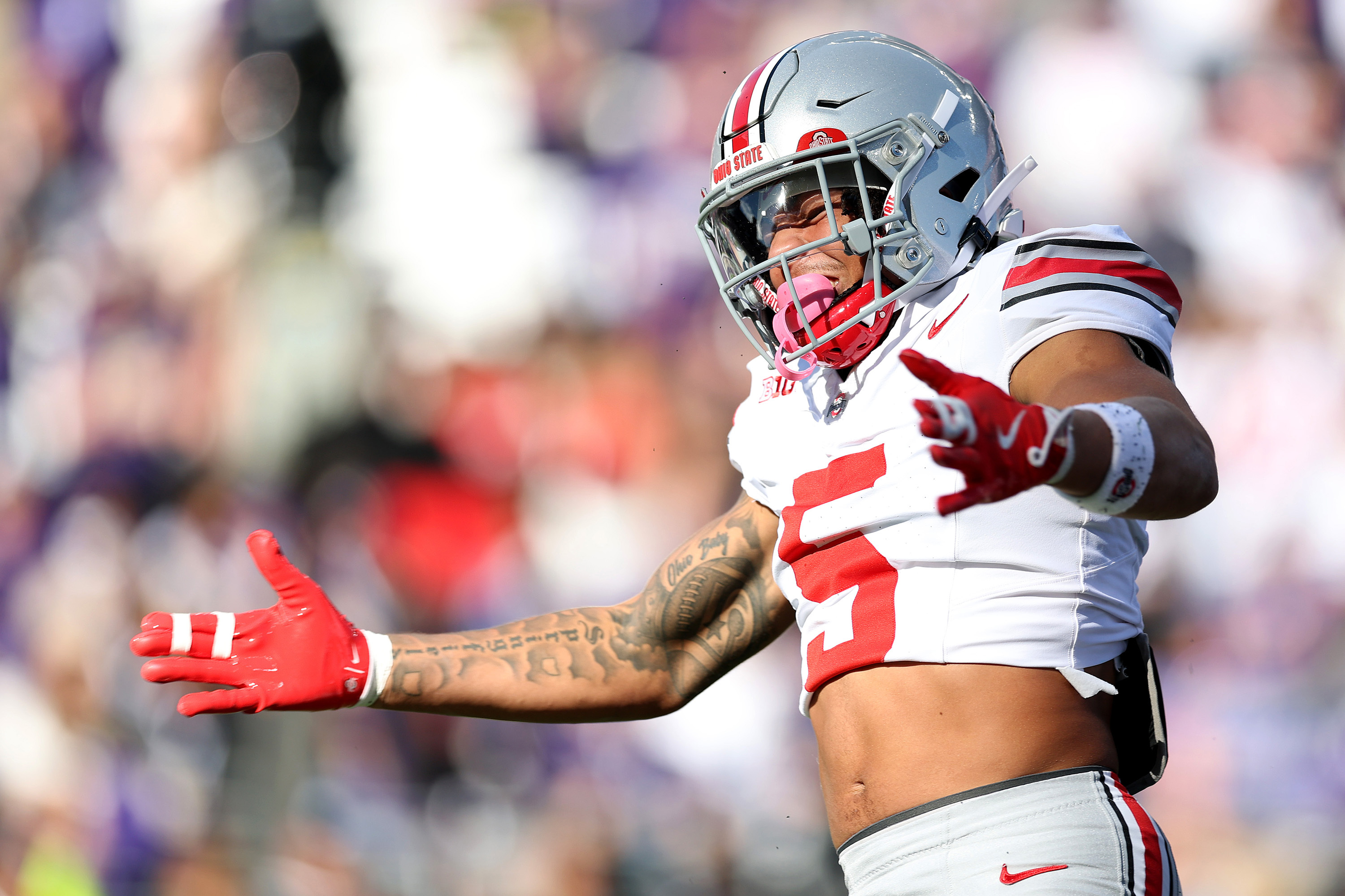 An enormous challenge awaits Drake Lindsey and Minnesota's offense